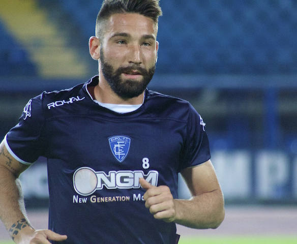 La maglia di Tonelli autografata all'asta per 'Il sogno di Suamy' all ...